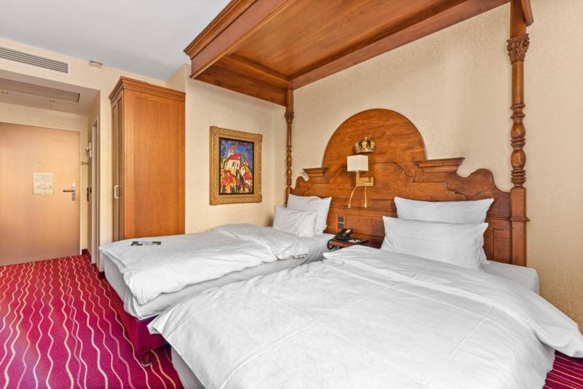 KING's HOTEL First Class