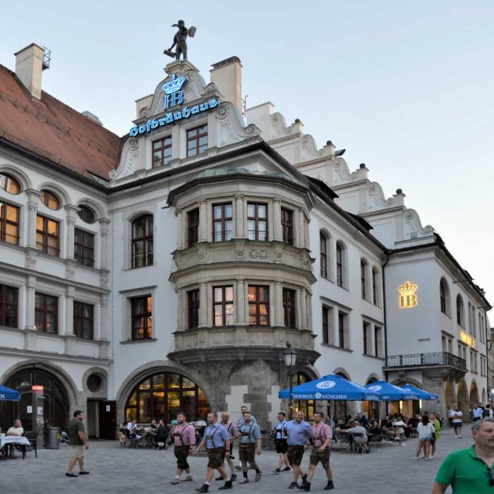Hofbräuhaus Munich Tour: One of the oldest beer halls