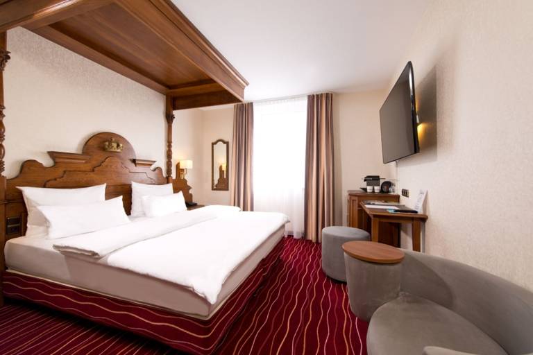 KING's HOTEL First Class